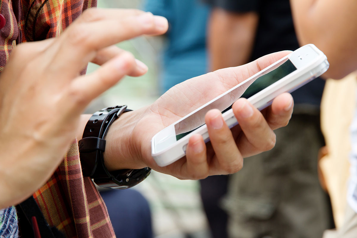 Tips for Safe Technology and Internet Use for Tweens and Teens ...